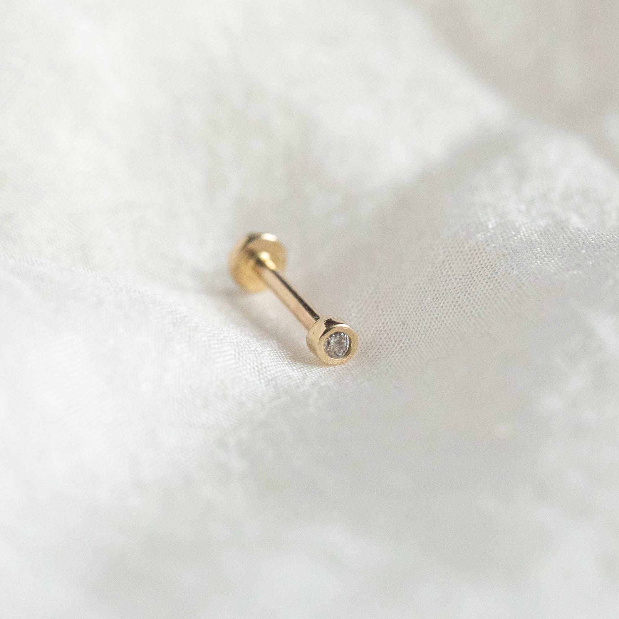 14K Solid Gold 1.5mm Bezel Crystal Piercing – Twilight London